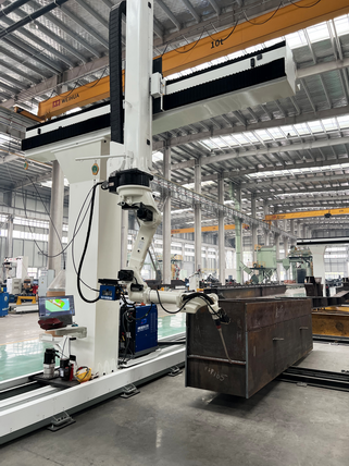 9 Axis Rail-mounted Robot Welding Workstation With Cantilever from ...